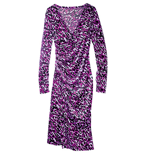 SAY WHAT! AVON SELLS PLUS SIZE CLOTHES?! - Stylish Curves