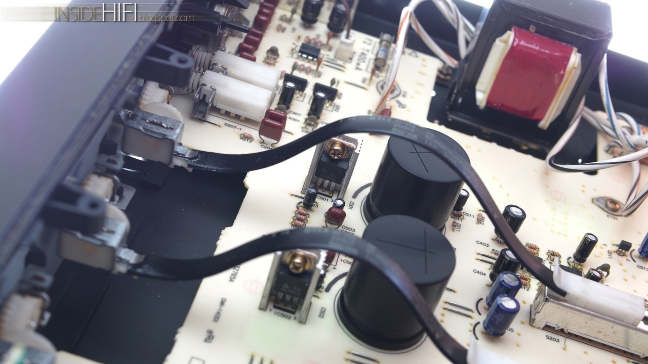 Inside Hi-Fi: Technics SU-A40 (SU-A40EG-K)