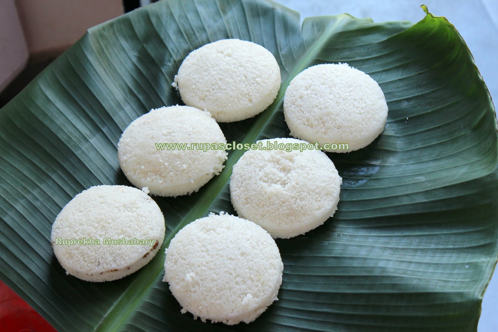 Feelings: Tekeli Mukhot Diya Pitha