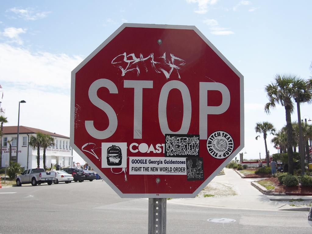 North Florida Pictures: Stop sign graffiti