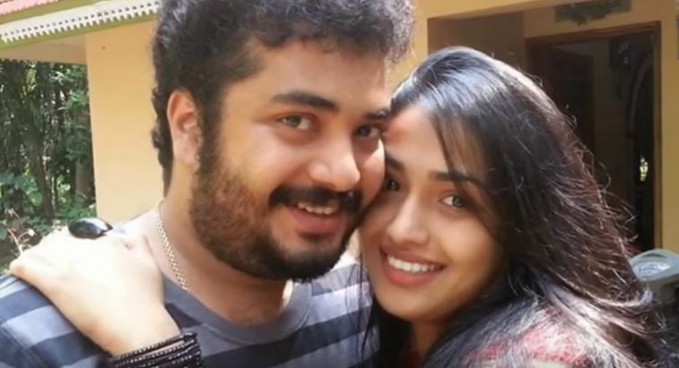 Malayalam Actor Vinu Mohan with wife ~ mastiway