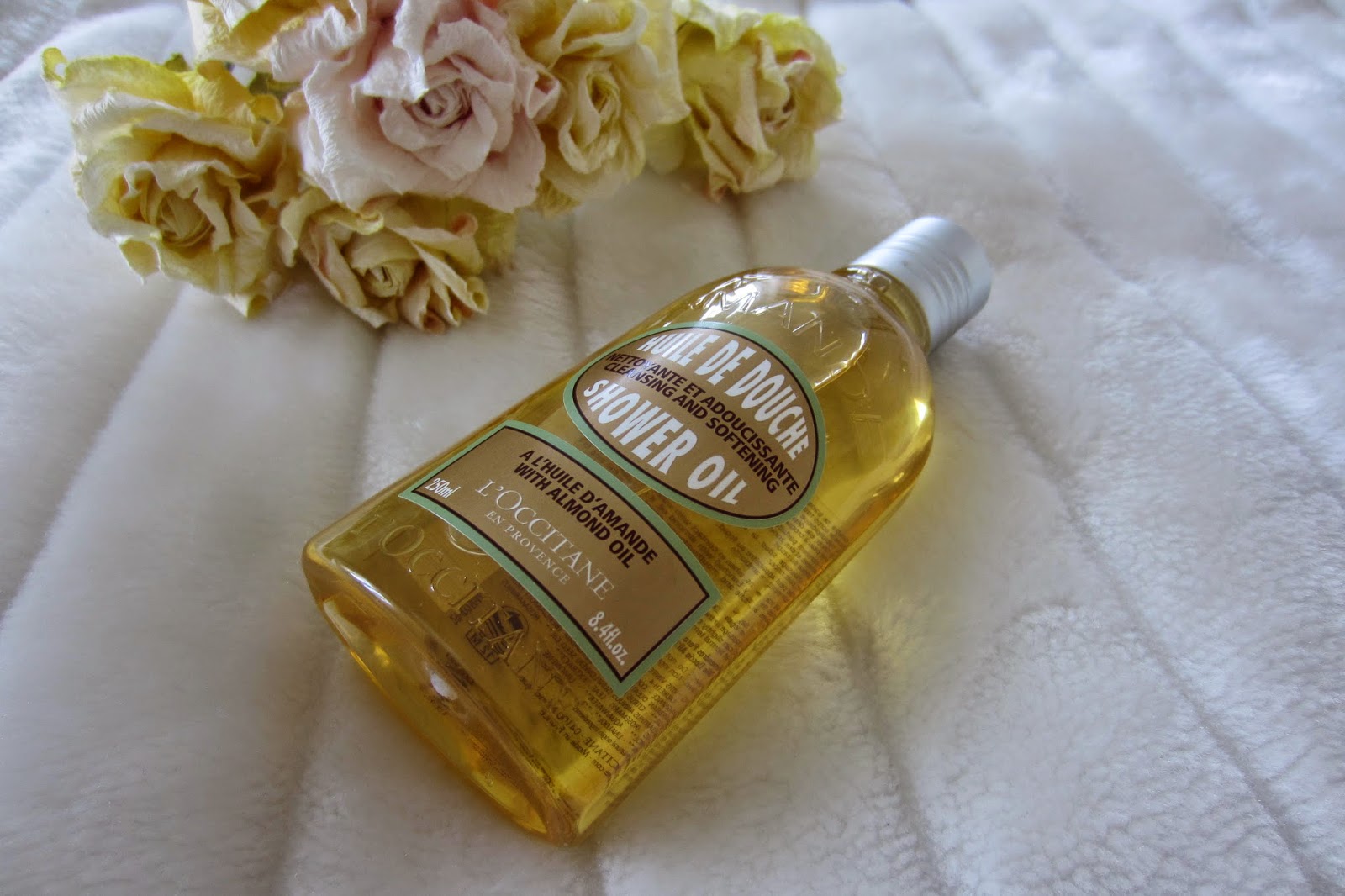 Bella and Robot: L'Occitane Almond Shower Oil: Product Review