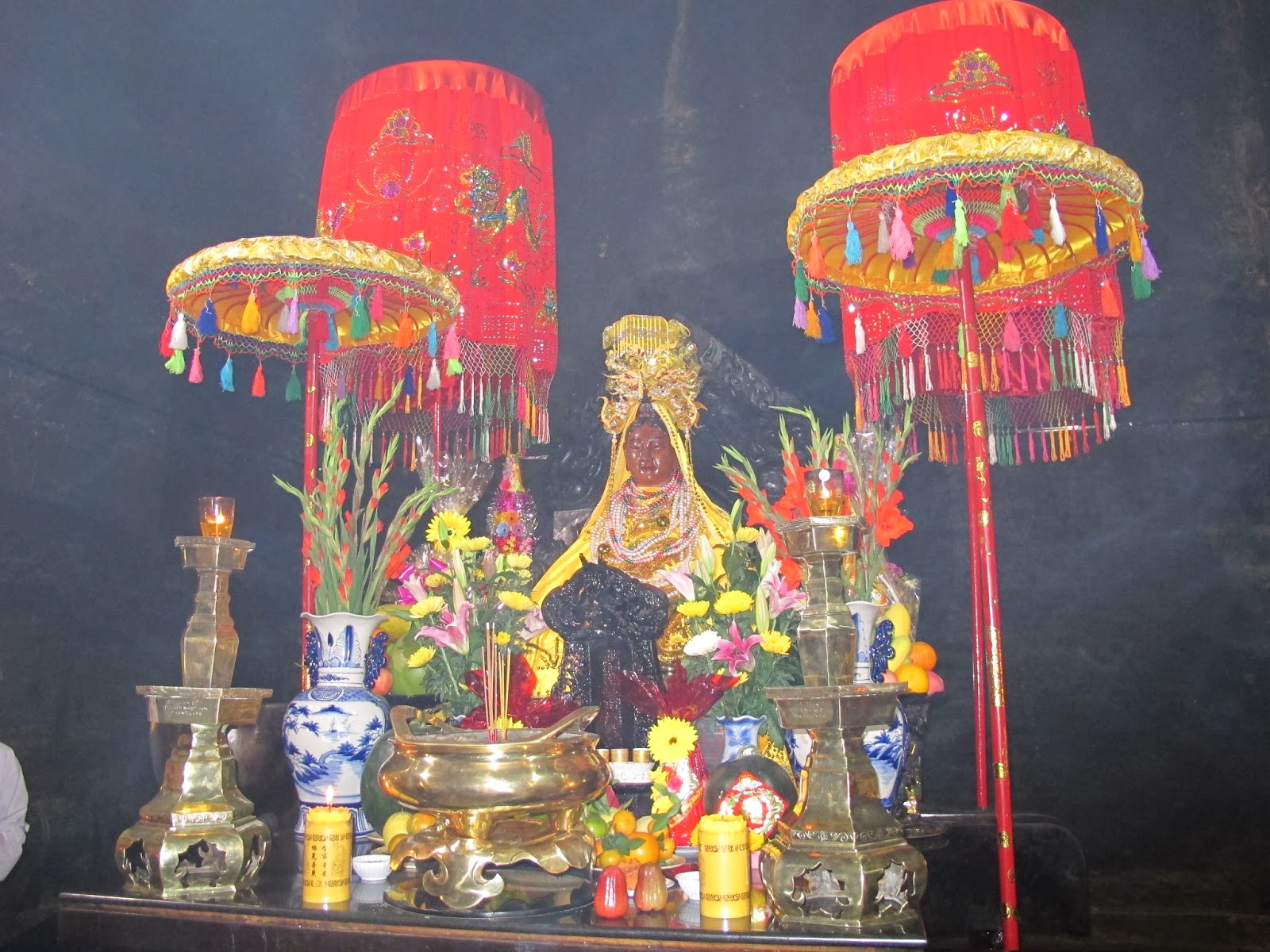 TRAVELS (and more) WITH CECILIA BRAINARD: NEW YEAR: Vietnamese Tet and ...
