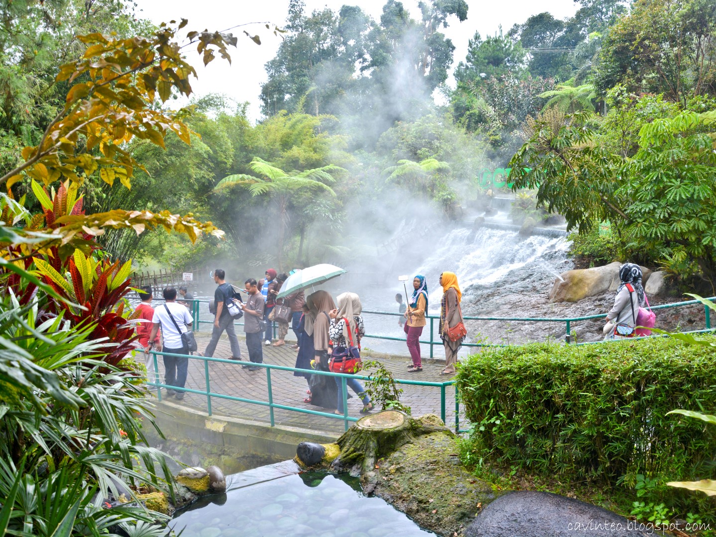 Entree Kibbles: Sari Ater Hot Spring Park aka Ciater Hot Spring ...
