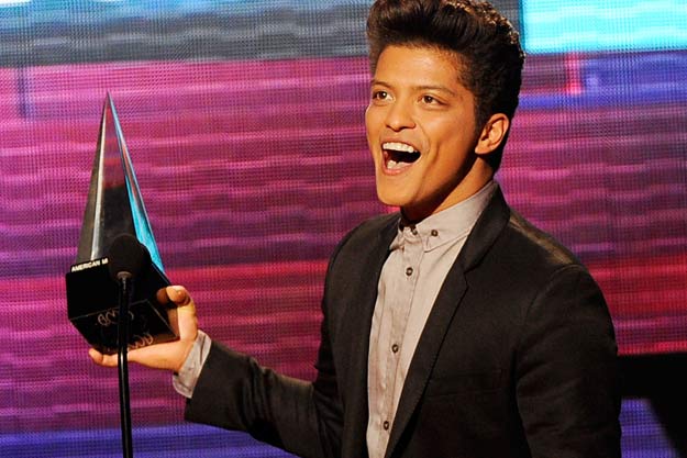 Celebrity Fun World: Bruno Mars Funny