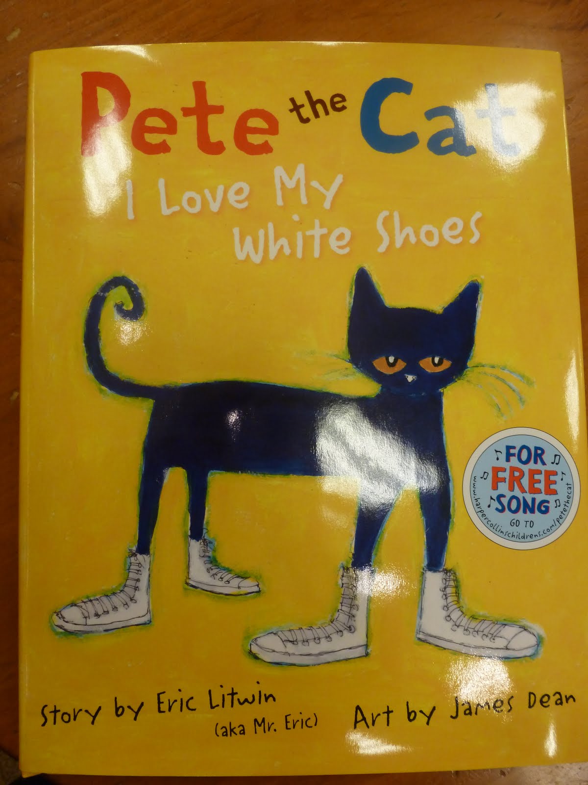 Bring on the Books: MONDAY: Pete the Cat: I Love My White Shoes by Eric ...