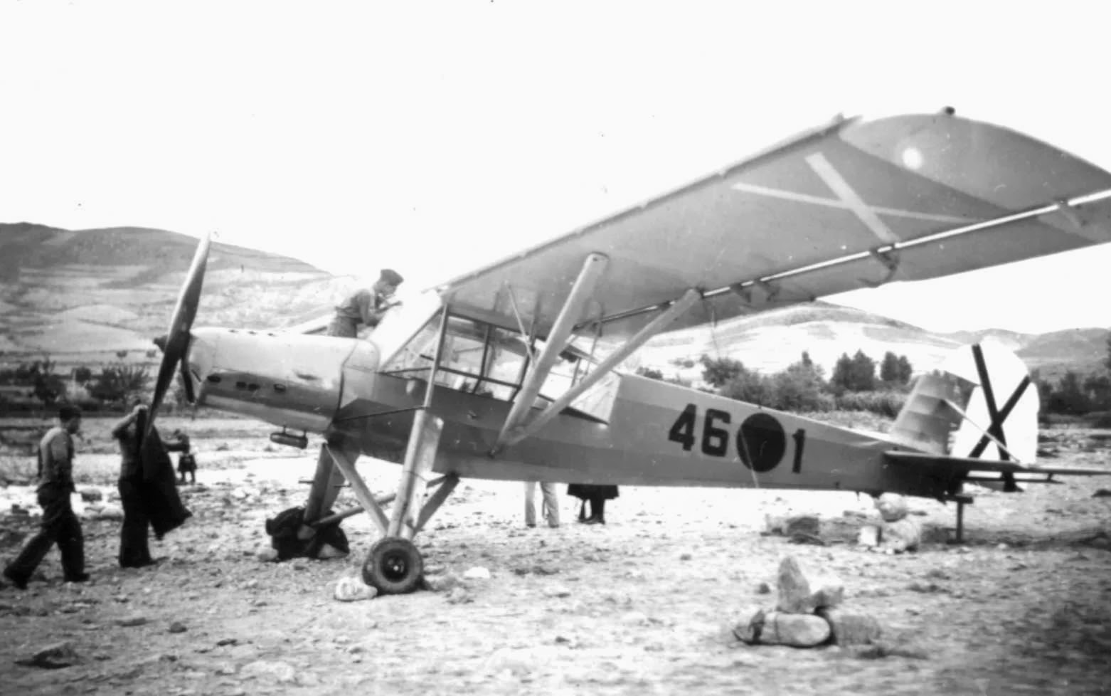 Modelismo militar e Historia: Fieseler Fi-156 Storch / L-16 Cigueña