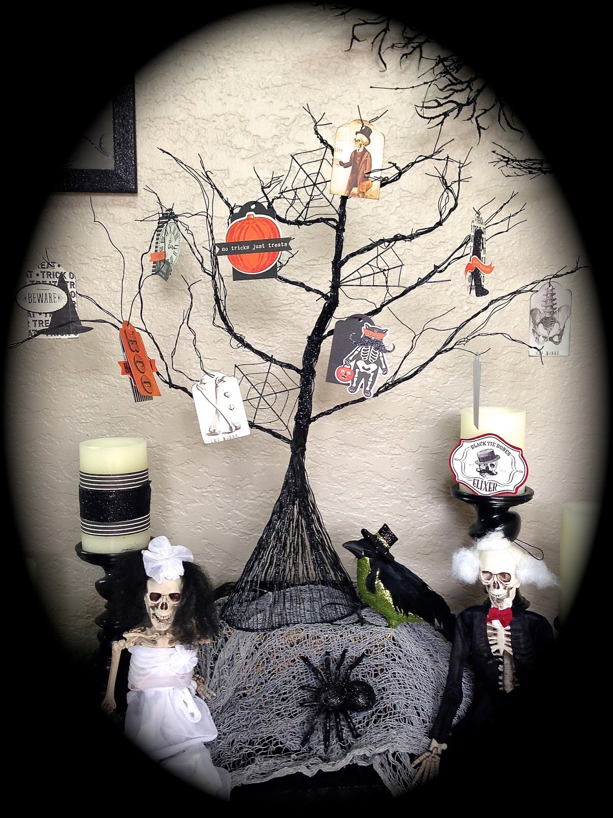 FotoBella: Spooky Halloween Tree