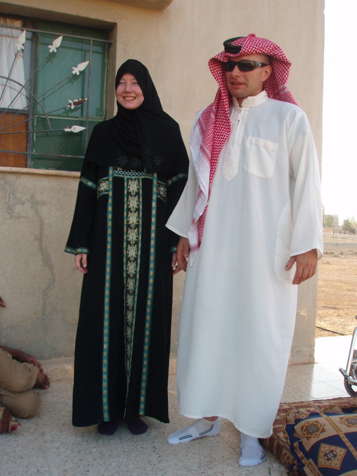 Hiukset hiekassa: Elämää rajan tuntumassa