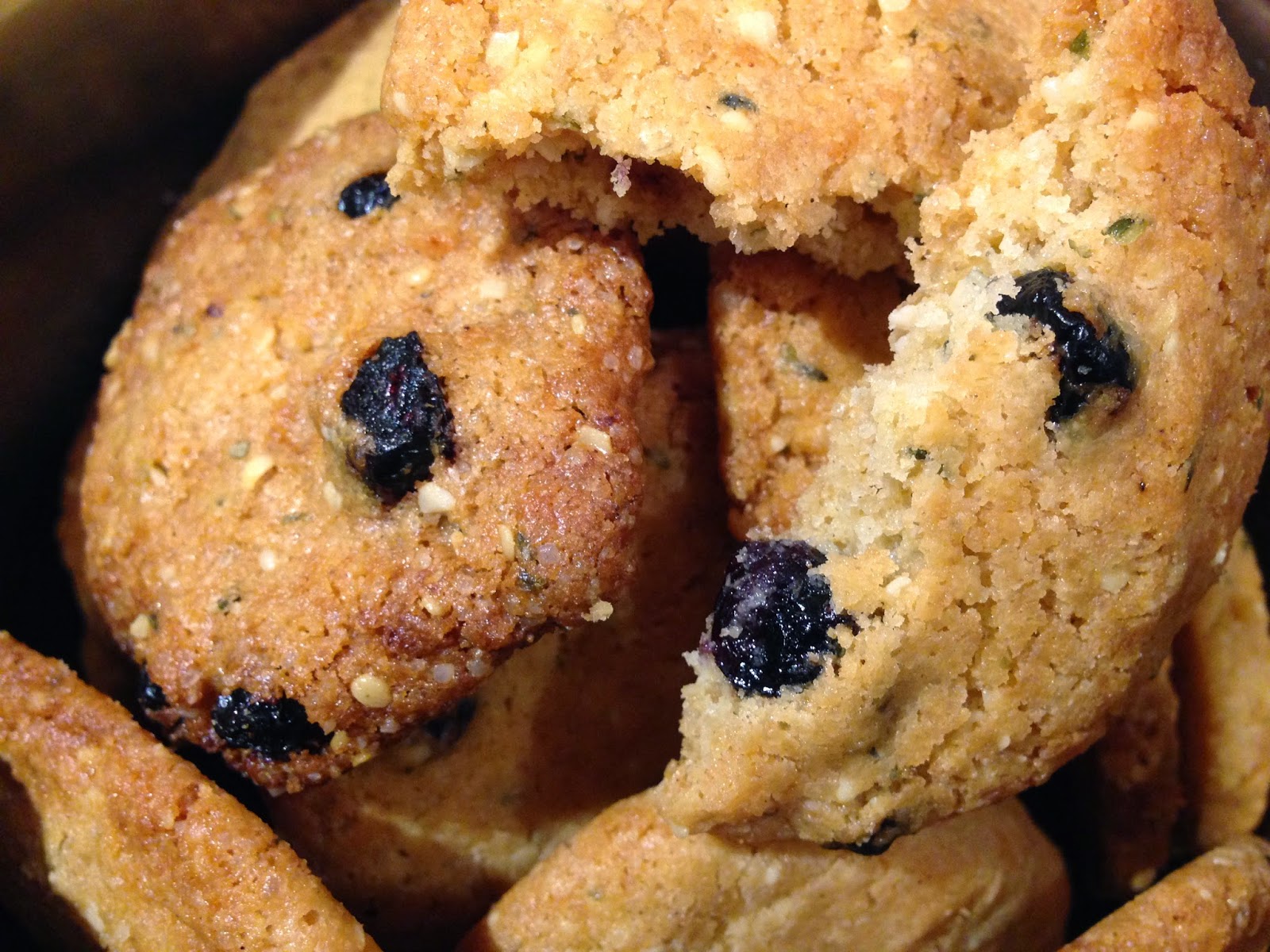Bring back the bliss: Blueberry crunch cookies