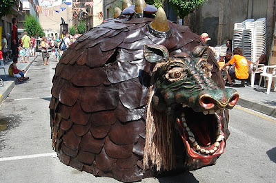 La Cucafera tendrá su propia 'Baixada' en Santa Tecla 2013 | BLOG BARRI ...