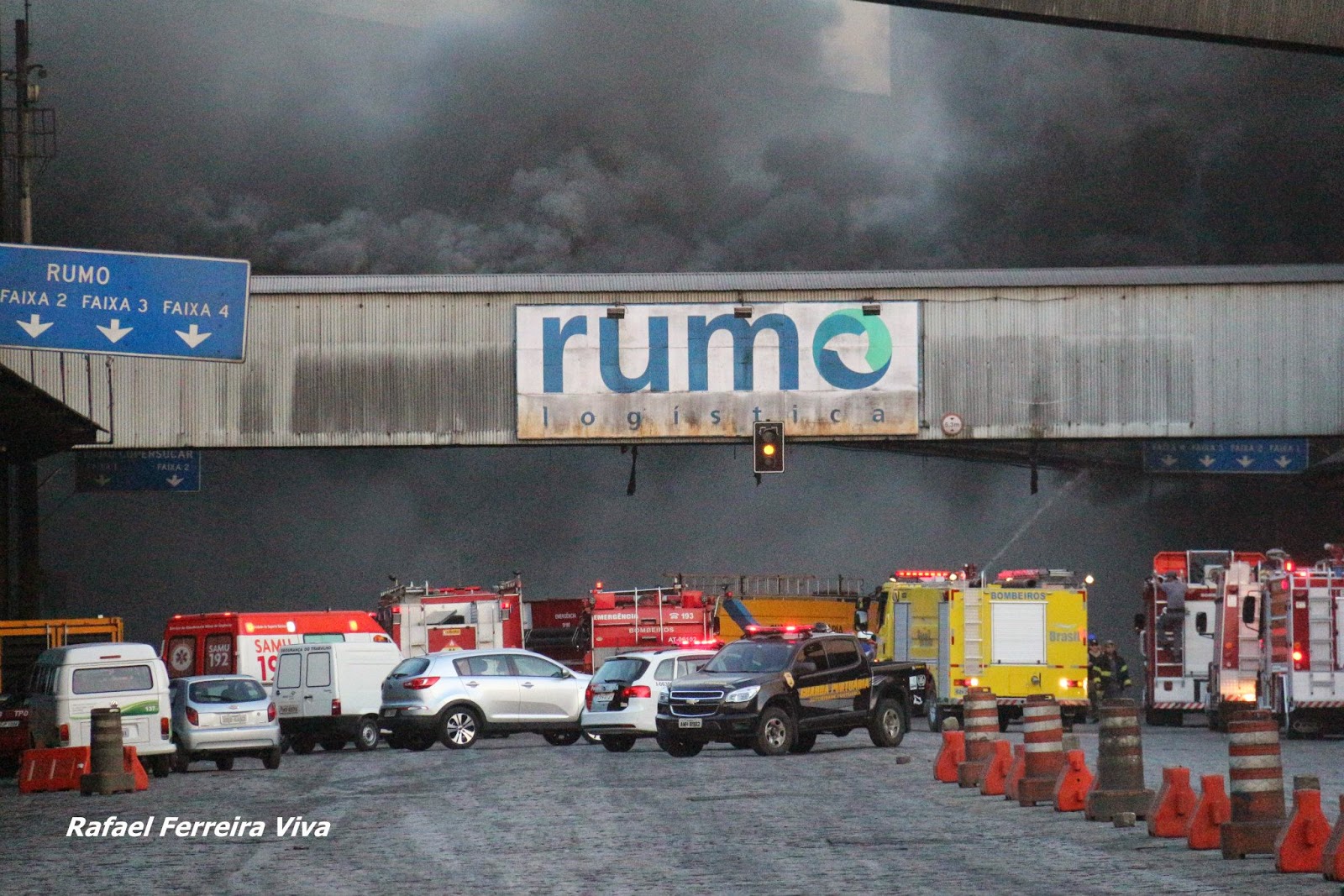 Navios de Santos & CIA: INCÊNDIO NO PORTO DE SANTOS