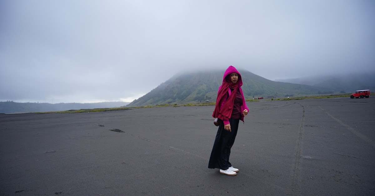 Bromo Di Musim Hujan — Maya Rumi