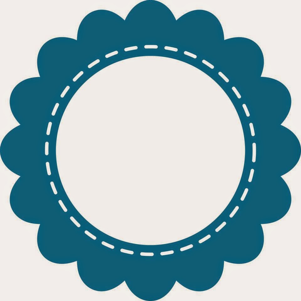 Flower Shaped Free Printable Toppers or Labels. | Oh My First Communion!