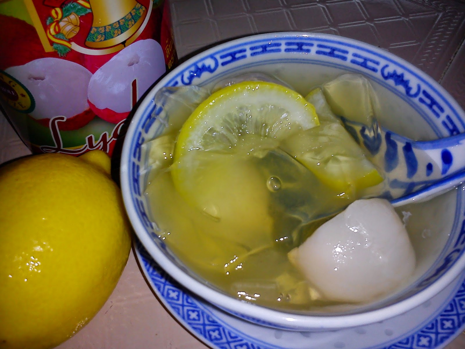 Cooking Pleasure: LEMONY ICE JELLY DESSERT [愛玉冰]