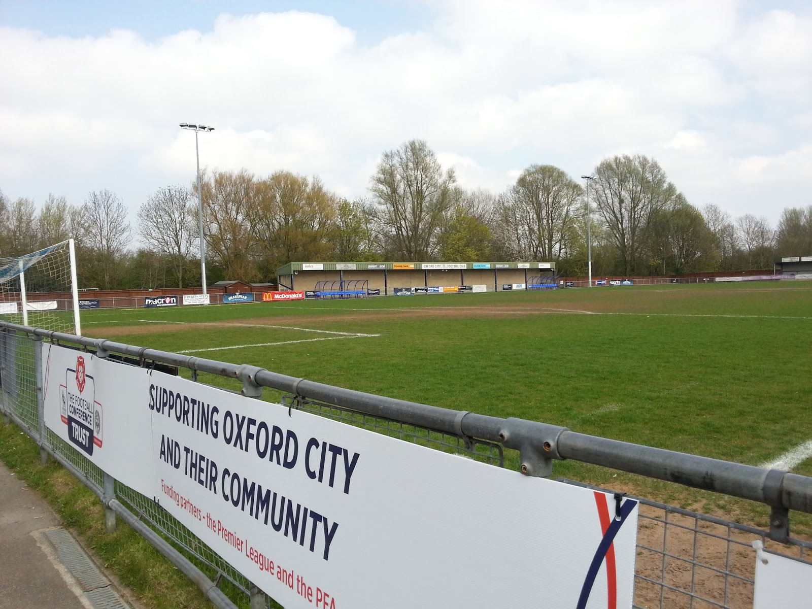 The Wycombe Wanderer: Oxford City - Court Place Farm