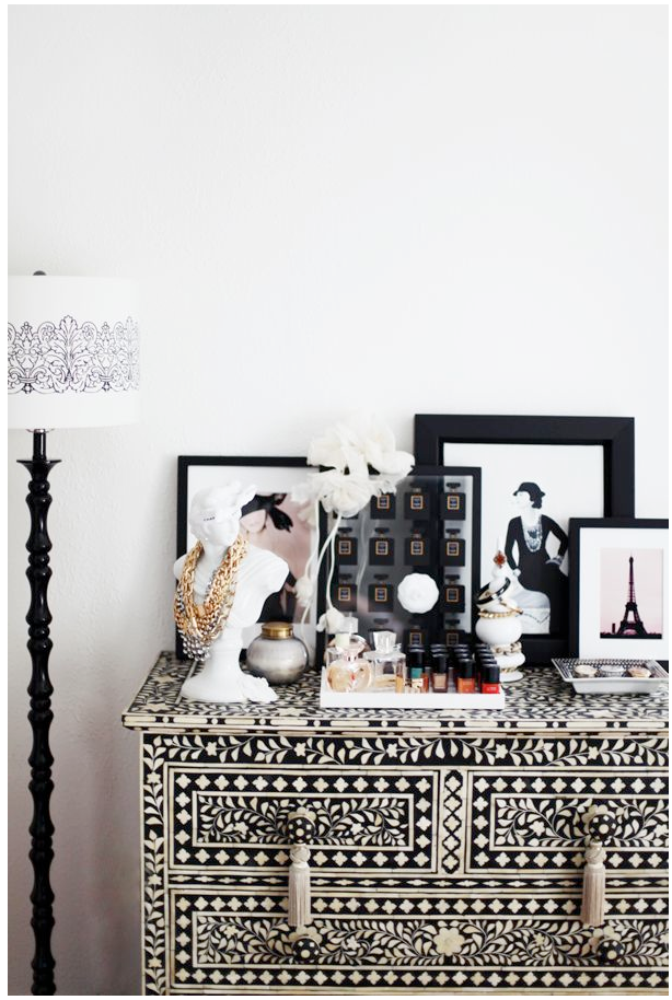 10 Rooms: Palette: Bone and Black | Inlaid Bone