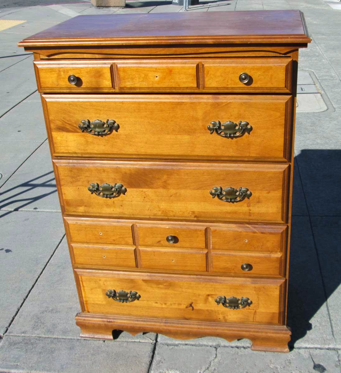 UHURU FURNITURE & COLLECTIBLES: SOLD Maple Finish Chest of Drawers - $60