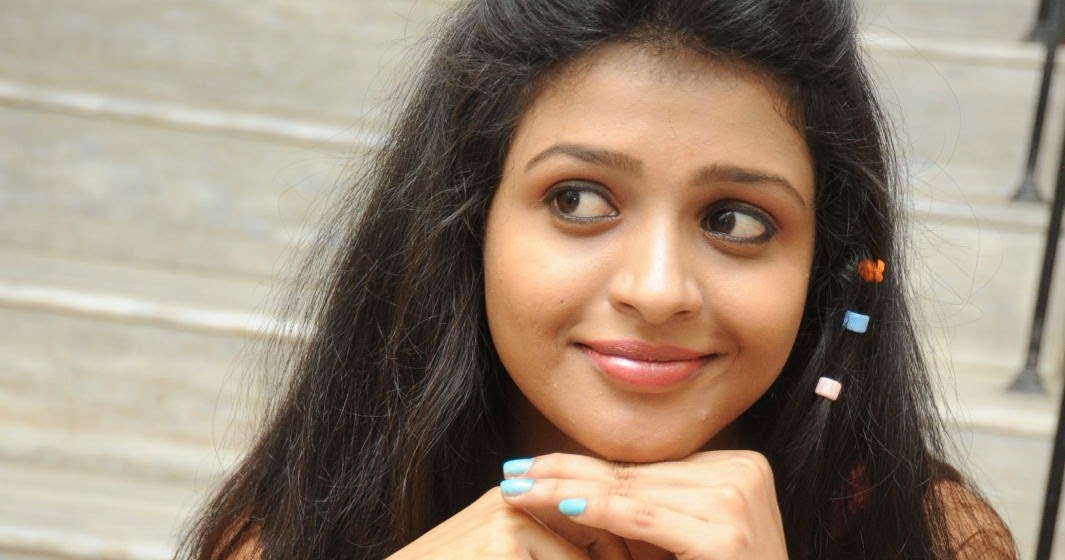 24/Love heroine Alekhya Glamorous Photos