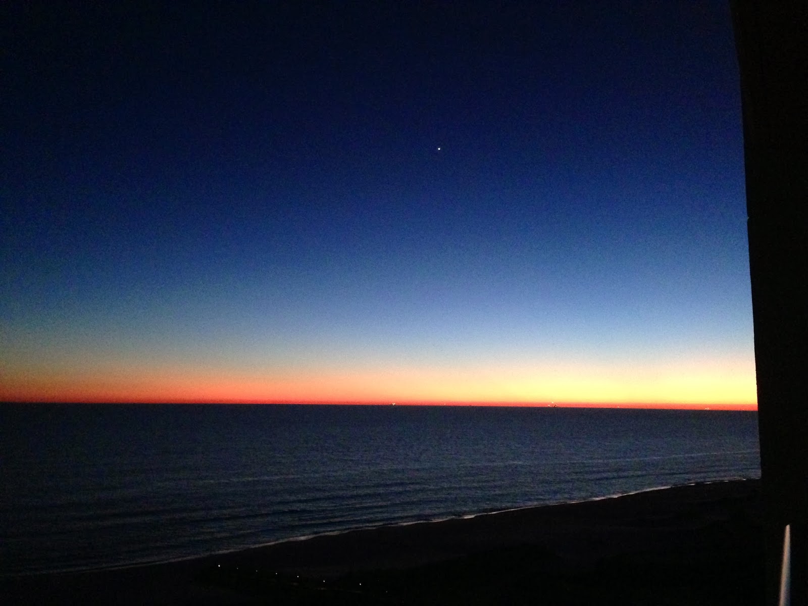 Mojoy: Beach pics...yes. reminiscing.