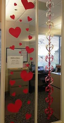 Creating Fun: Office Decorations - Valentine's and St.Patty's