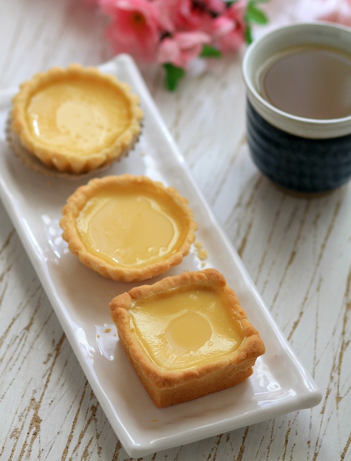 Hongkong-style egg tarts