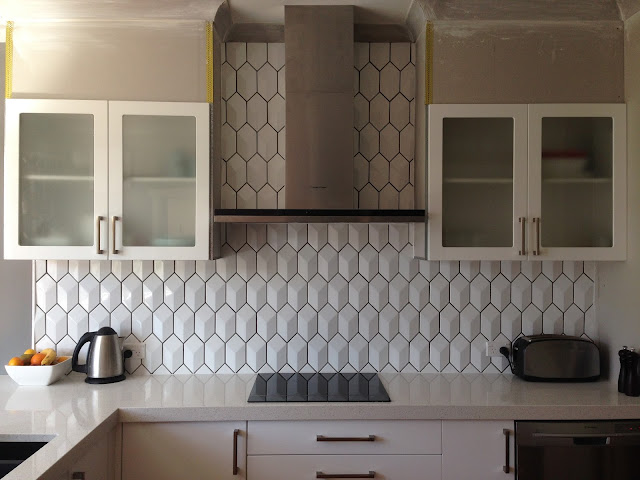 Mrs Cake: A geometric tiled backsplash