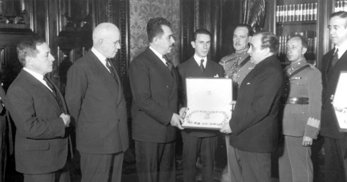 Búscame en el ciclo de la vida: 2764. Instrucciones del Presidente Cárdenas