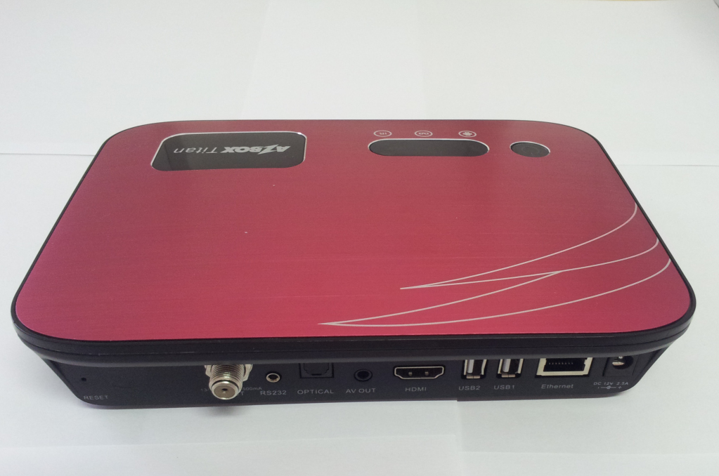 AZboxnews: New pictures AZbox Titan single and twin