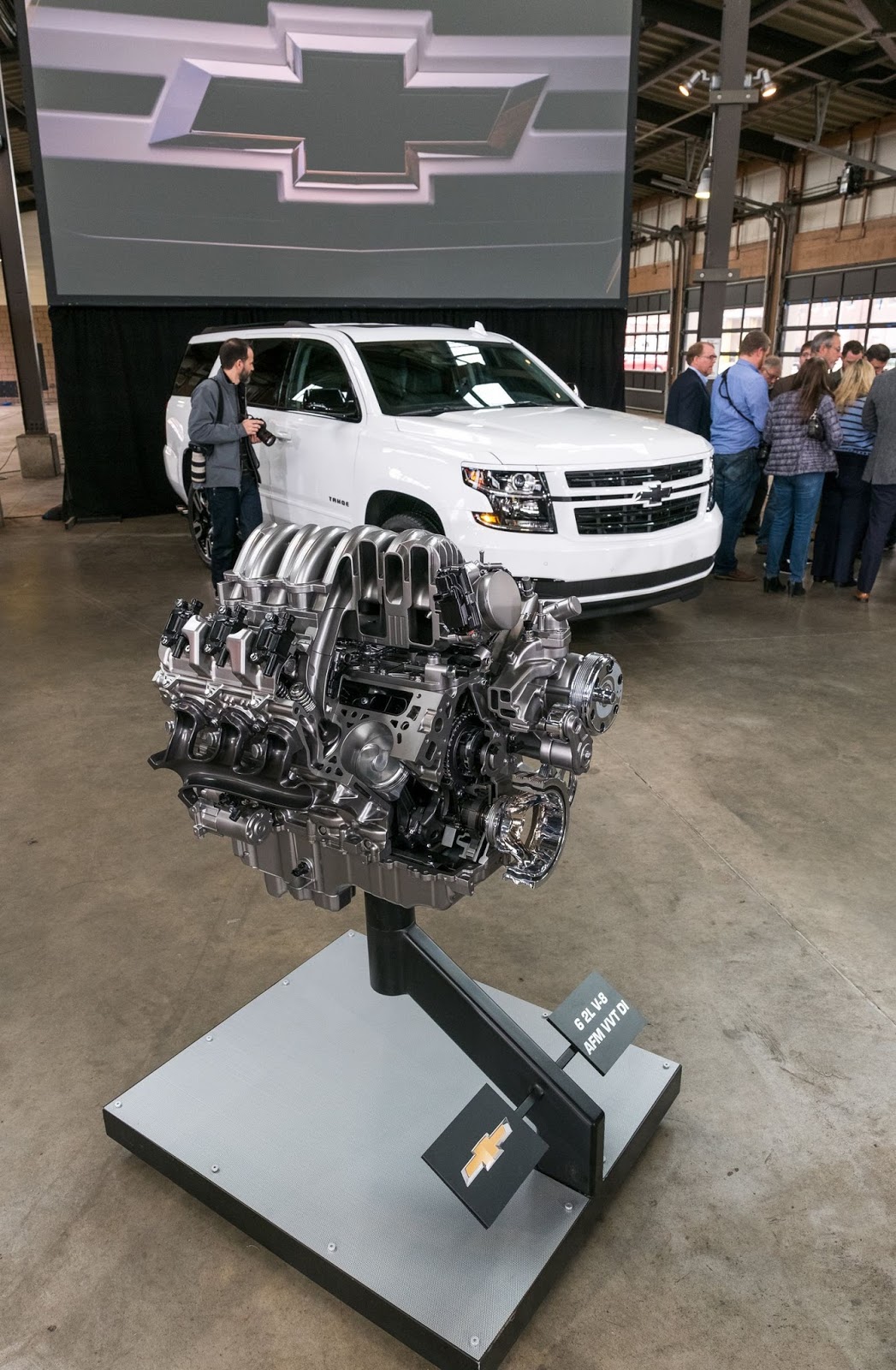 2018 Chevrolet Tahoe RST special edition revealed - Available with a ...