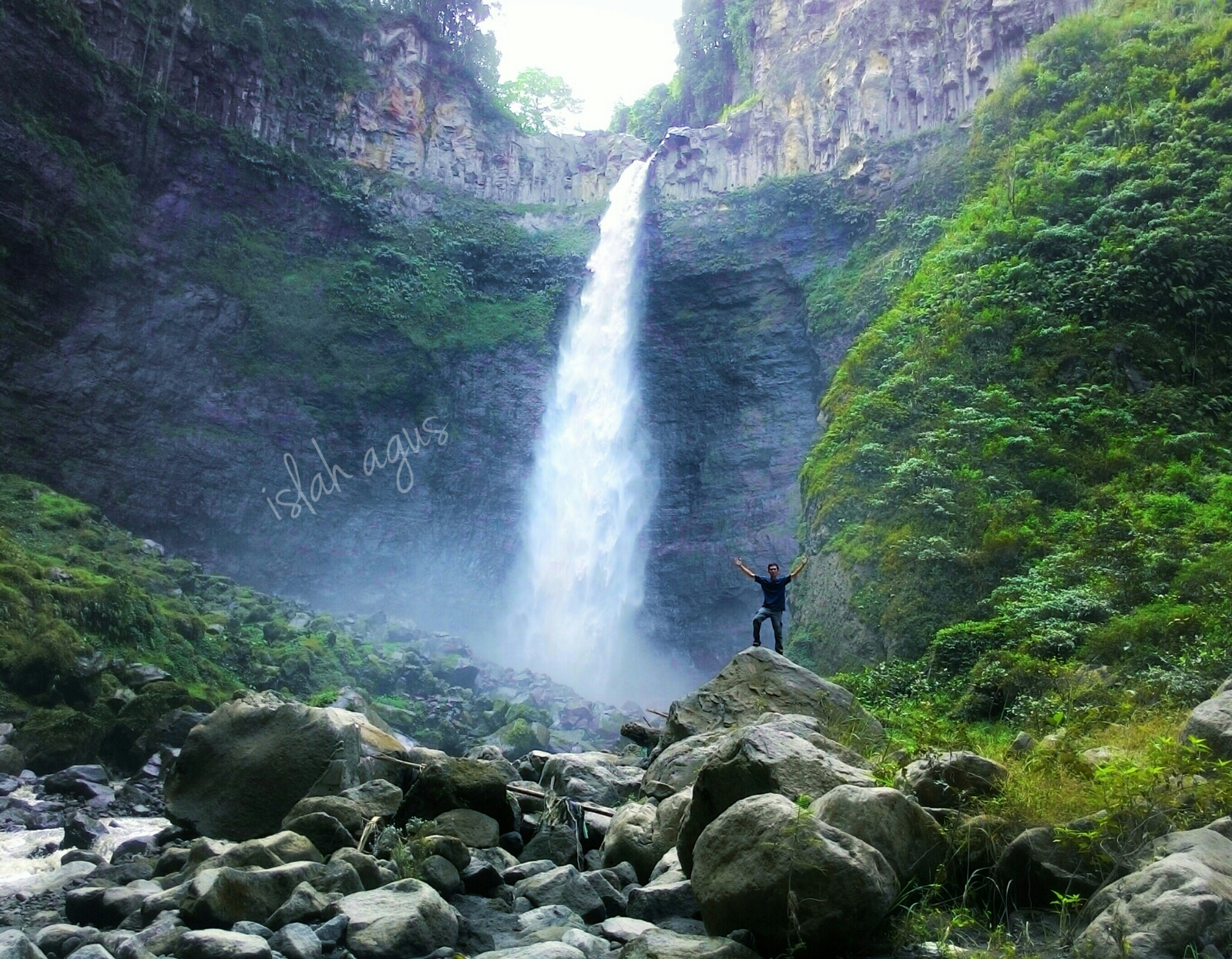 Jejak Kecilku: Coban Sriti / Coban Wolu Lumajang