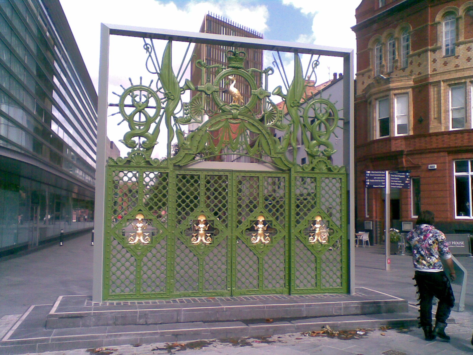 -: Liverpool Seamen Gates Media, Politics & Sports blog