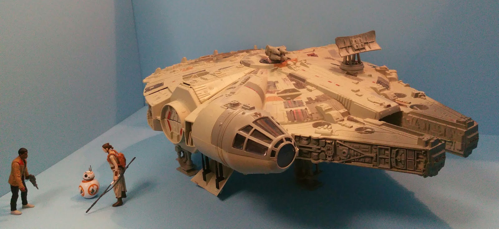 Customs for the Kid: Star Wars: Power of the Force - Millennium Falcon ...