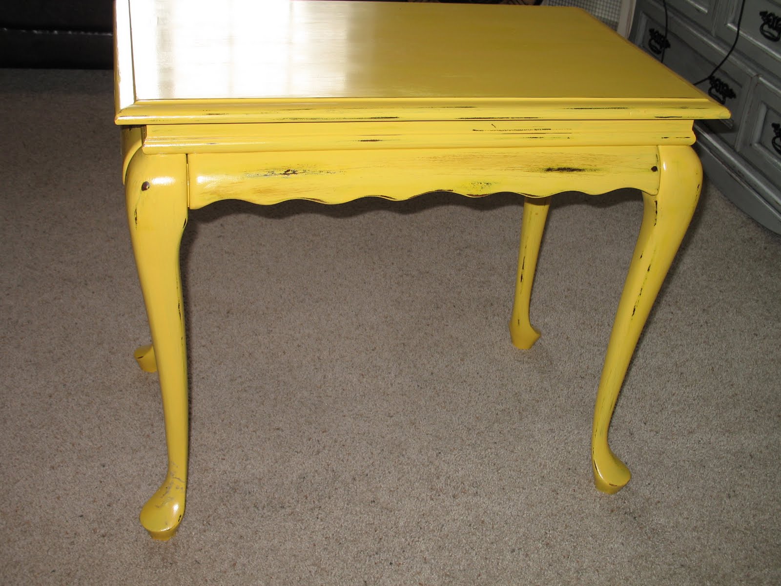 shabby and chic: Yellow End Table