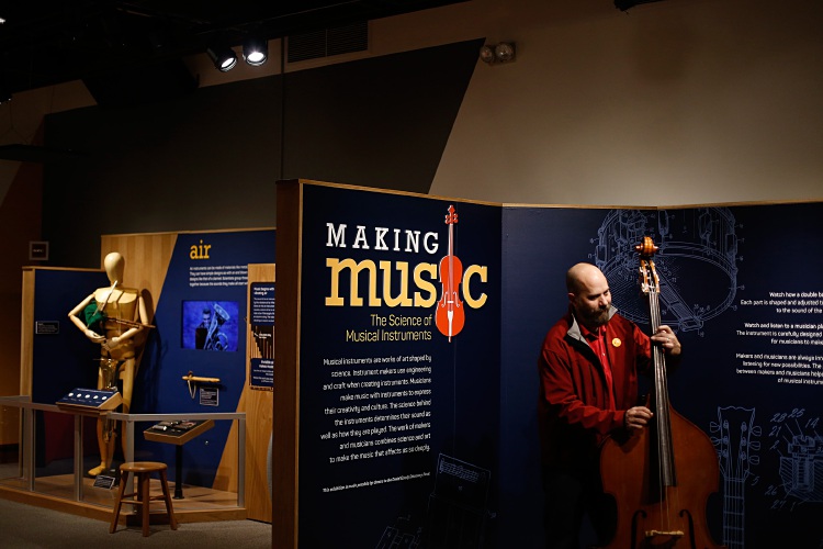 Helge Scherlund's eLearning News: Montshire Museum Designs Exhibit ...