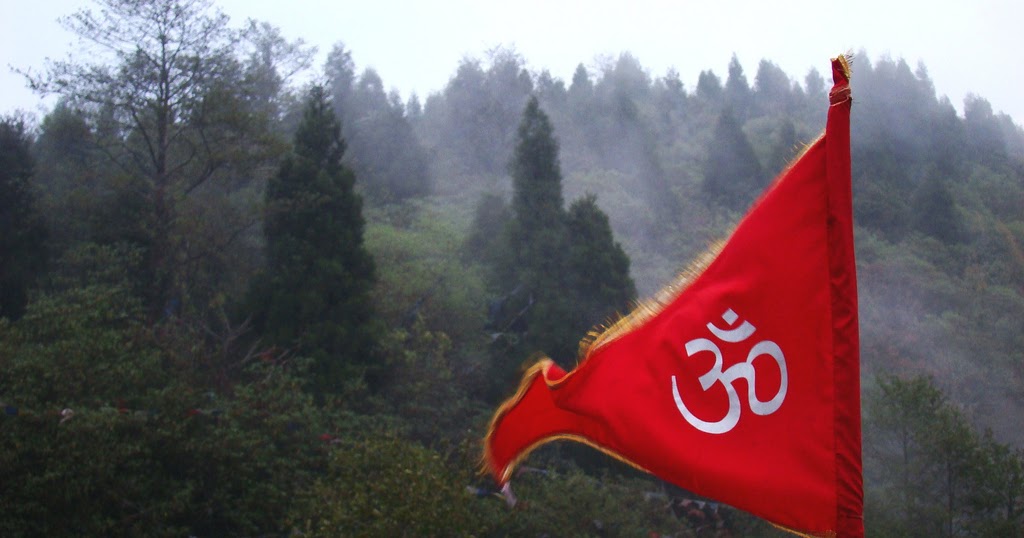 Jhandi or Jhandas ­- a symbol of hope and spirituality hindu flags ...