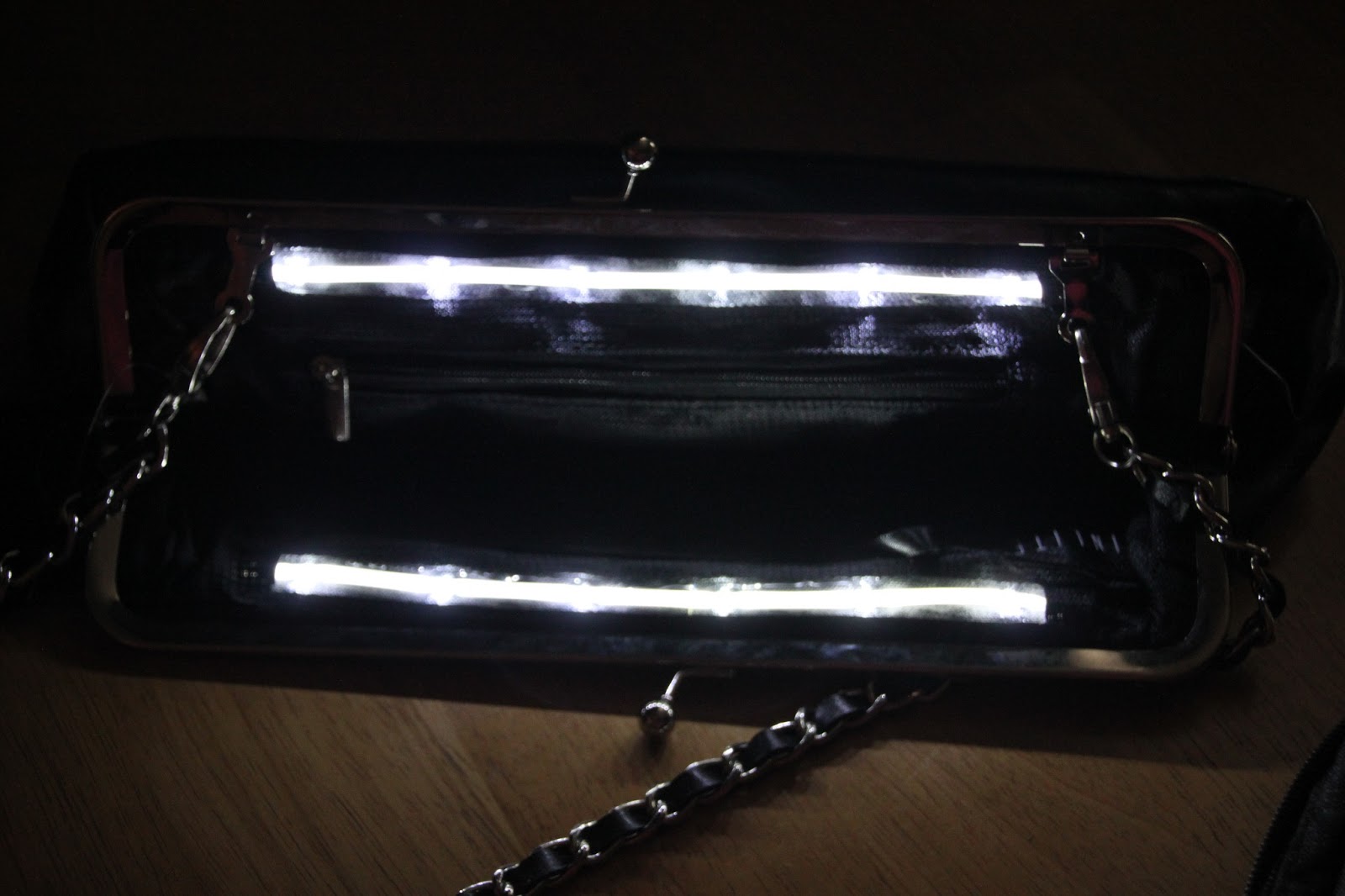 Susan's Disney Family: Inlite, handbags with a light, a great bag you ...