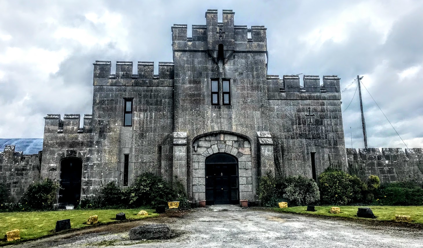 Patrick Comerford: Clarina Lodge tells the story of a long-lost country ...