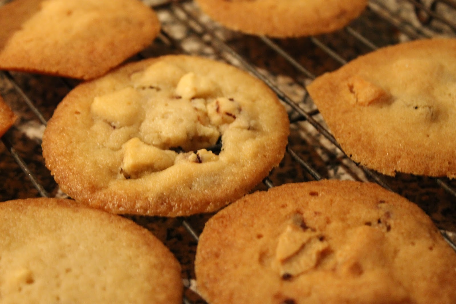 erin-jaine: White Chocolate Chunk Cookie Recipe