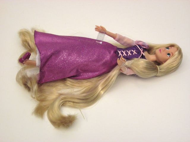 A Quick Look at the New Rapunzel Doll from the Disney Store | The Toy ...