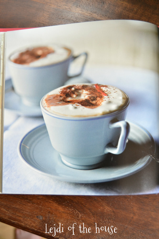 Lejdi of the house: 'The Little Book of Chocolat' Joanne Harris i Fran ...