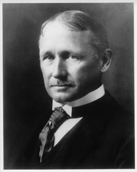 274 - SISTEMAS ADMINISTRATIVOS - Nievas: Conociendo a los autores ...