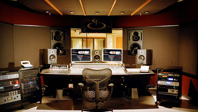 Real Beats for Real Artists Blog: How to Make Custom Music with RoboBeat™