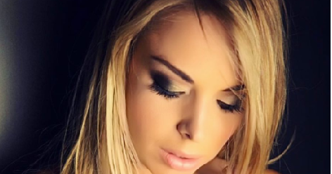 Peladona de Congonhas arrasa em foto de topless - Fato a Fato