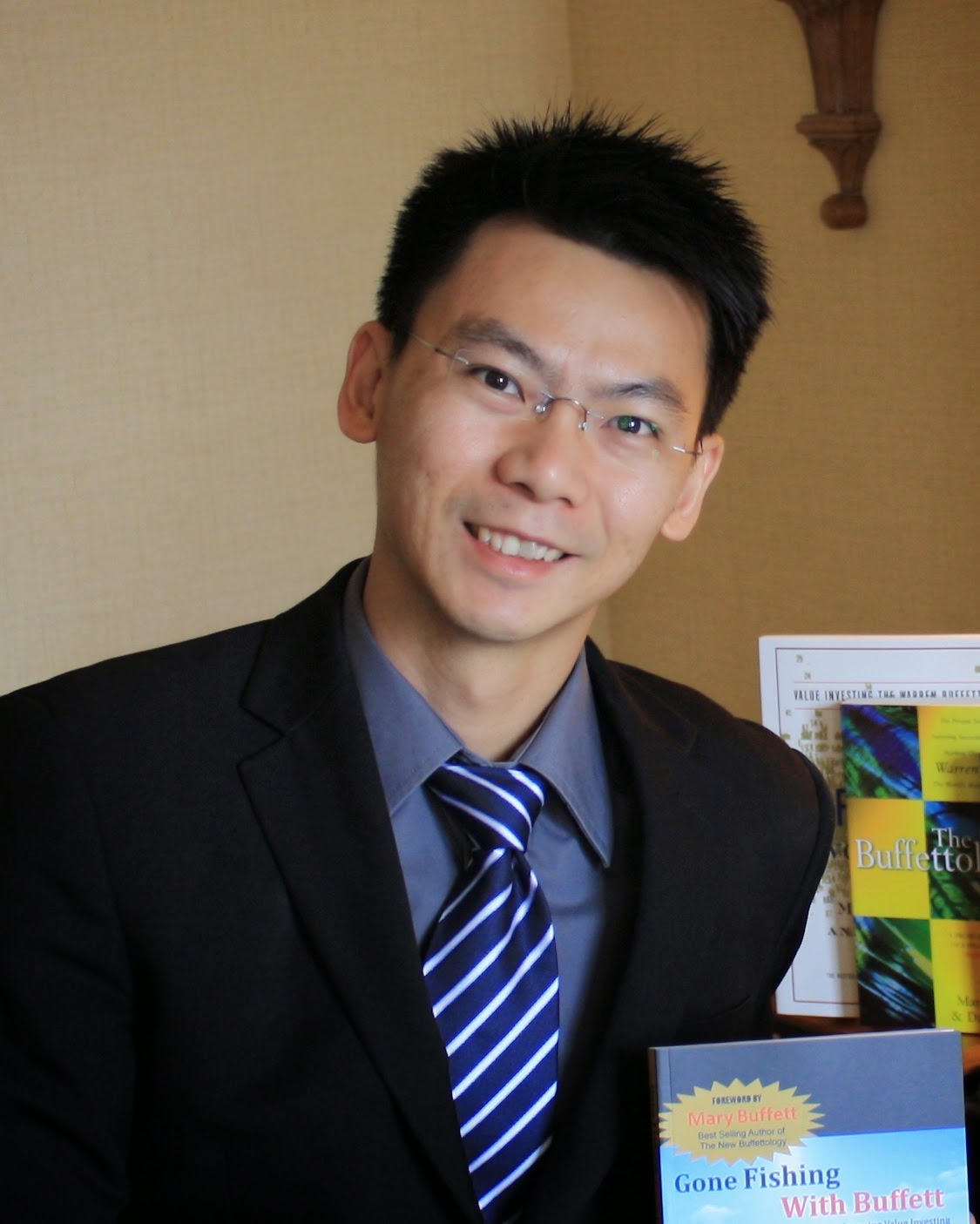 Kathryn Elizabeth Jones: AUTHOR INTERVIEW: Sean Seah