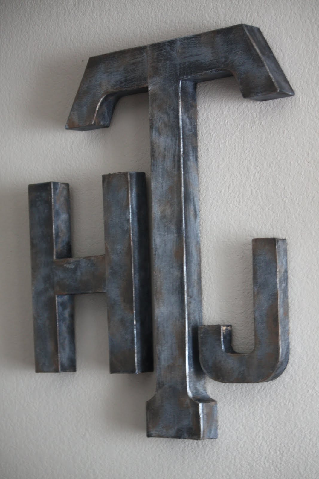Dwelling Room Interiors: Aged Metal Letters Tutorial
