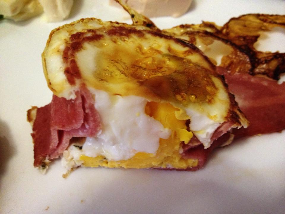 Food Recipes : Eggs wrapped in turkey bacon
