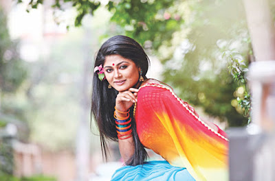 Fashion Show and Art and Celebrity Pictures and Videos: Moushumi Hamid ...