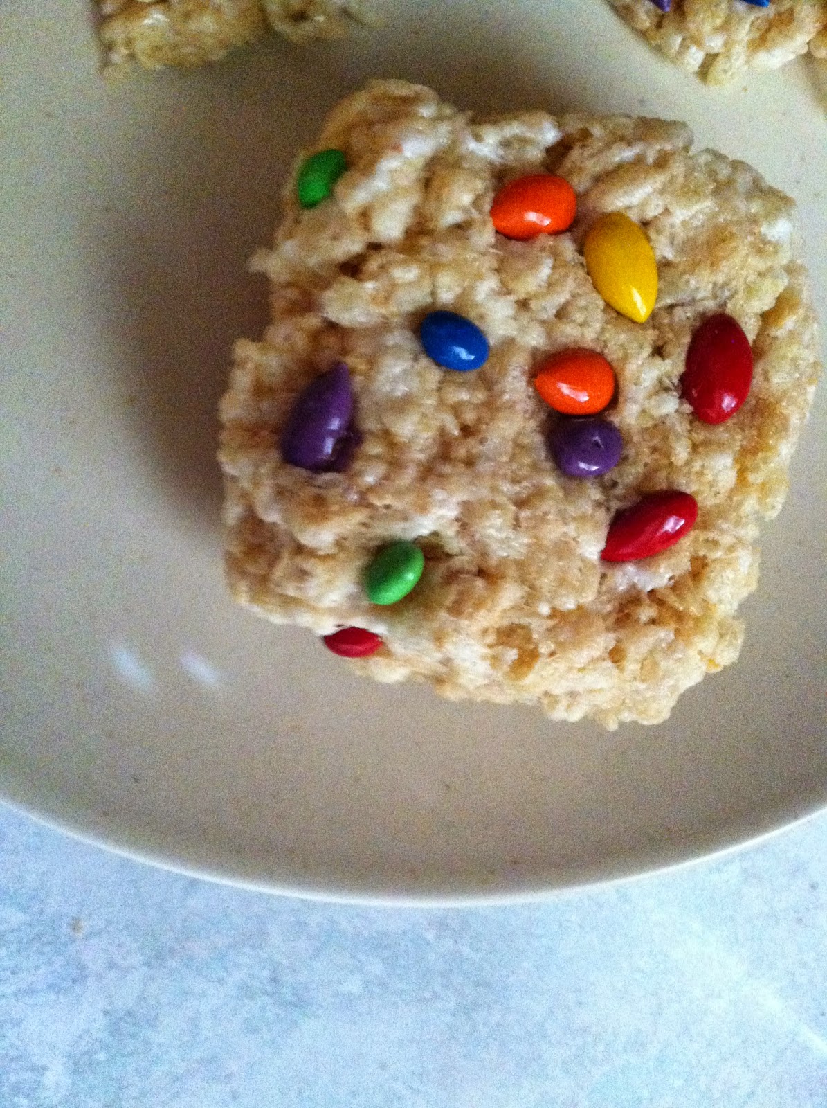 Crafty-Go-Lucky: Healthy Lemon Rainbow Rice Crispies