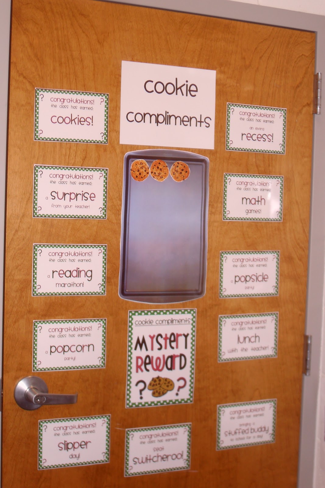 Sassy in Second: Class Pics and a Freebie!